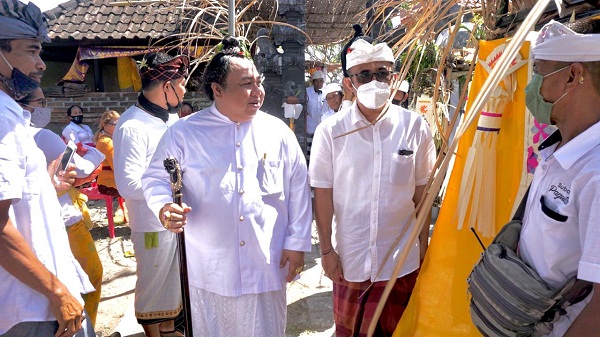 Wawali Jaya Negara Hadiri Karya Pedudusan Alit Pura Pengulun Subak ...